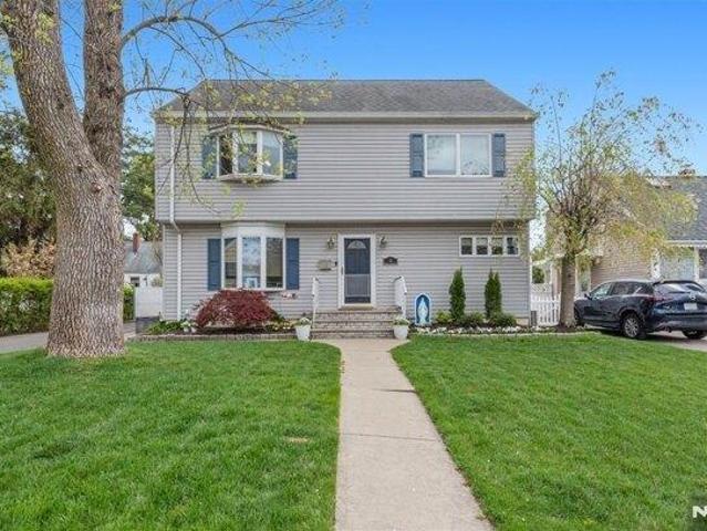 5 bedroom, Lodi NJ 07644 LS101800499