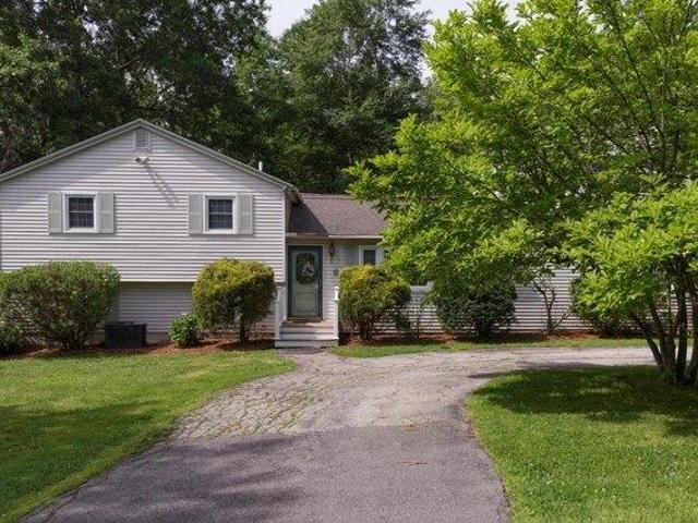 5 bedroom, Londonderry NH 03053 104074955