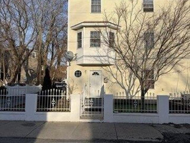 5 bedroom, Lawrence MA 01841 102445971