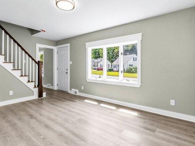 5 bedroom, Lawrence MA 01843 105107443