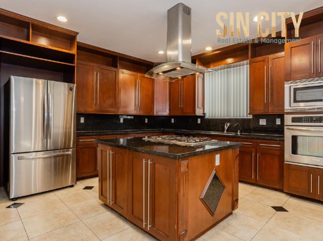 5 bedroom, Las Vegas NV 89121 90179536
