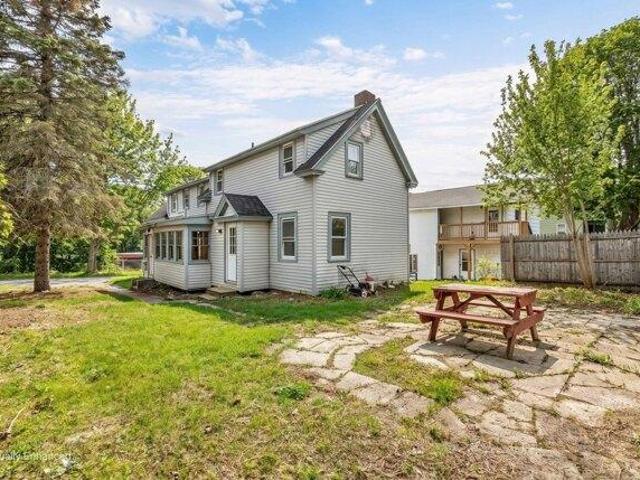 5 bedroom, Lewiston ME 04240 103125947