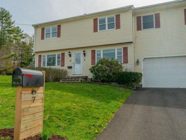 5 bedroom, Lewiston ME 04240 LS102212993