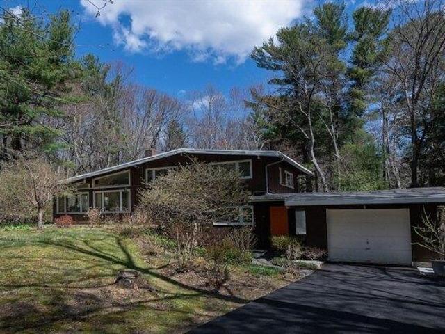 5 bedroom, Lexington MA 02420 102632578