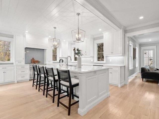 5 bedroom, Lexington MA 02421 102801446