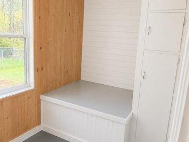 5 bedroom, Lebanon NH 03784 104296660