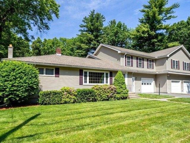 5 bedroom, Leominster MA 01453 104042142
