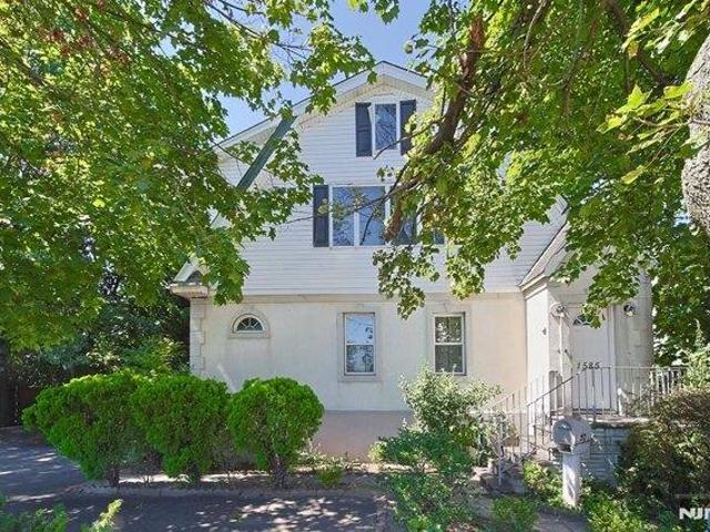 5 bedroom, Leonia NJ 07605 104851170