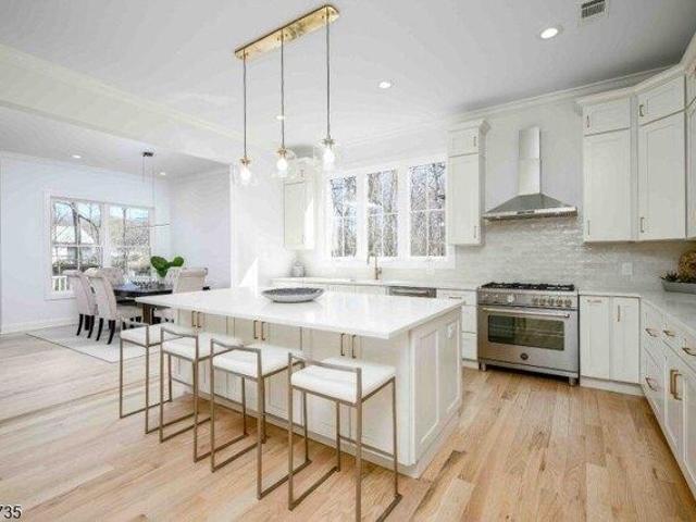 5 bedroom, Livingston NJ 07039 LS102828345