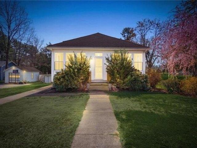 5 bedroom, Lincoln RI 02865 102258814