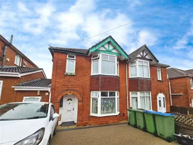 5 bedroom Link Detached House to rent, Sirdar Road, Southampto.