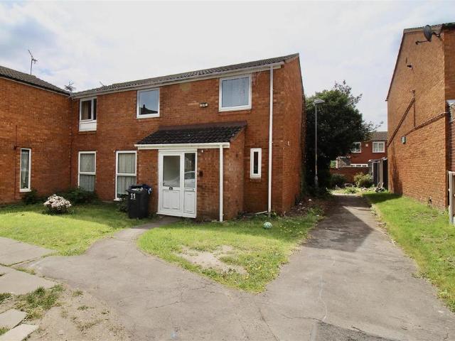 5 bedroom link detached house for sale