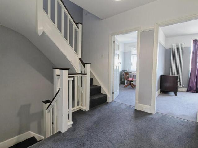 5 bedroom link detached house for sale in Westfield Road, Western Park, Leicester, LE3