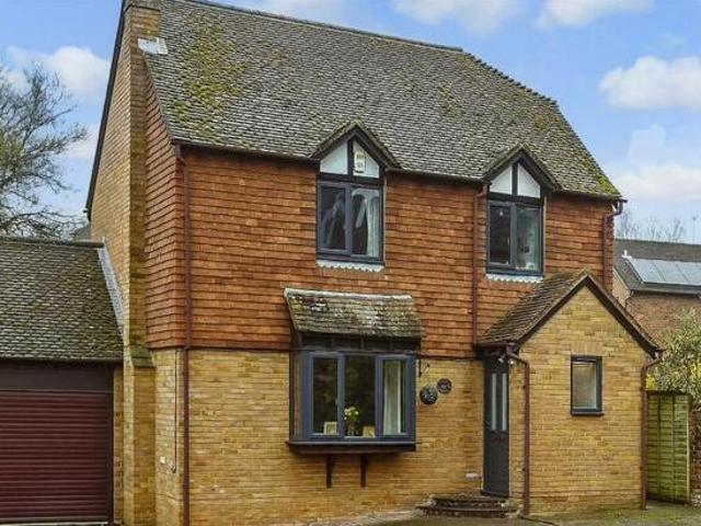 5 Bedroom Link Detached House For Sale In Hadlow, Tonbridge