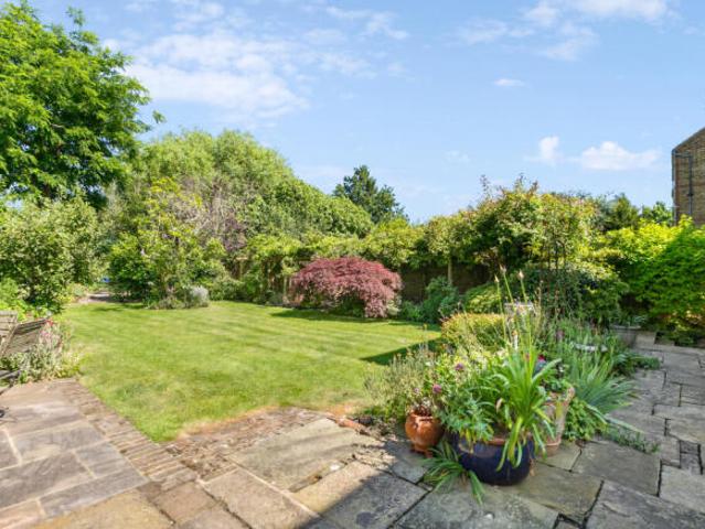 5 bedroom link detached house for sale in Park Hill, London, SW4