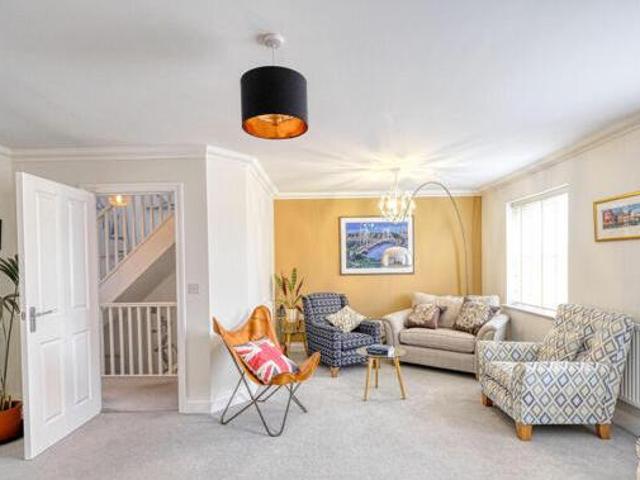5 Bedroom Link Detached House For Sale In Sprowston, Norwich
