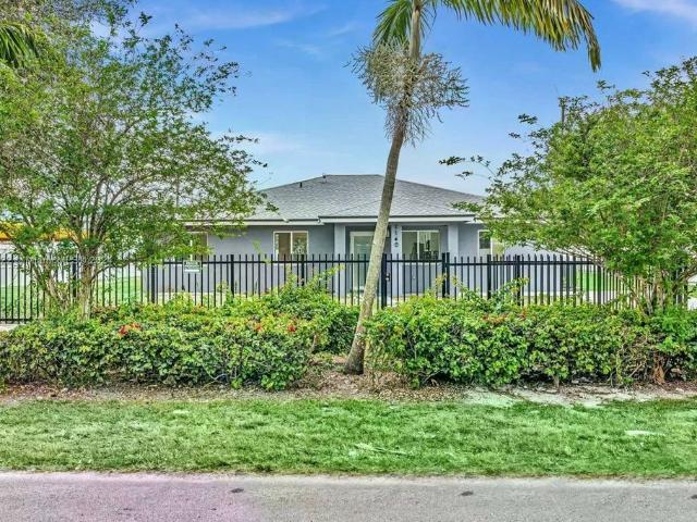 5 bedroom luxury House for sale in North Miami, United States