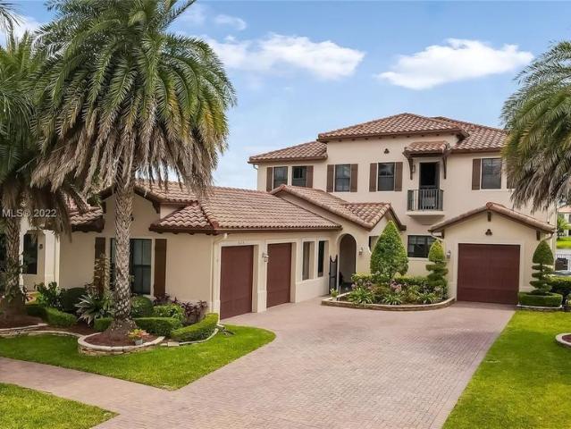 5 bedroom luxury House for sale in Cooper City, Florida