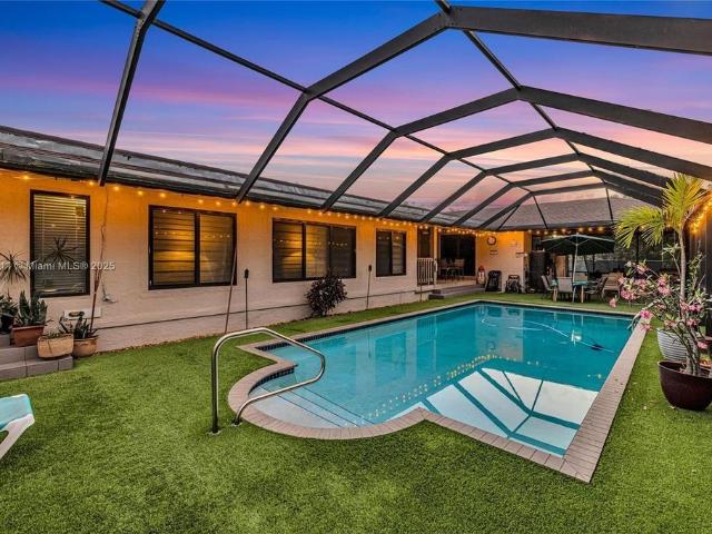 5 bedroom luxury House for sale in Palmetto Bay, Florida