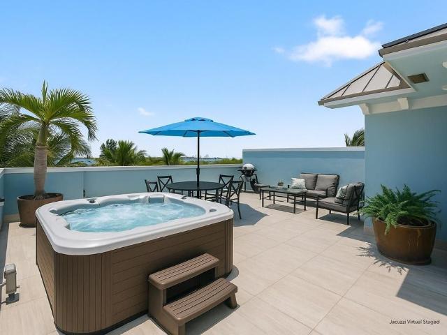 5 bedroom luxury Townhouse for sale in Hollywood, United States