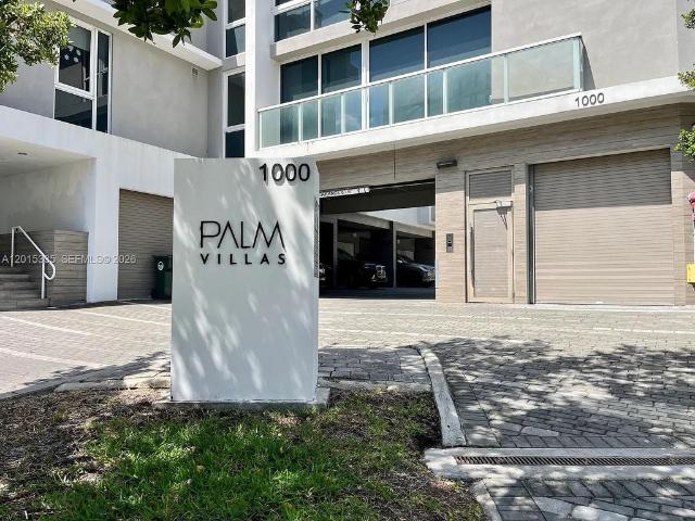 5 bedroom luxury Townhouse for rent in Bay Harbor Islands, Florida