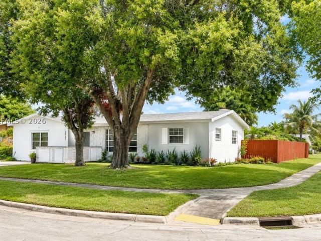 5 bedroom luxury Villa for rent in Margate, United States