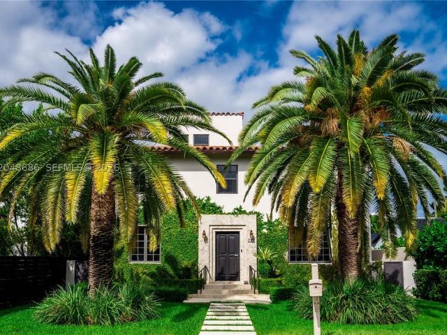 5 bedroom luxury Villa for rent in Miami Beach, Florida