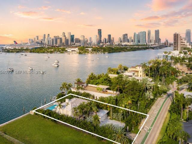 5 bedroom luxury Villa for rent in Miami, United States