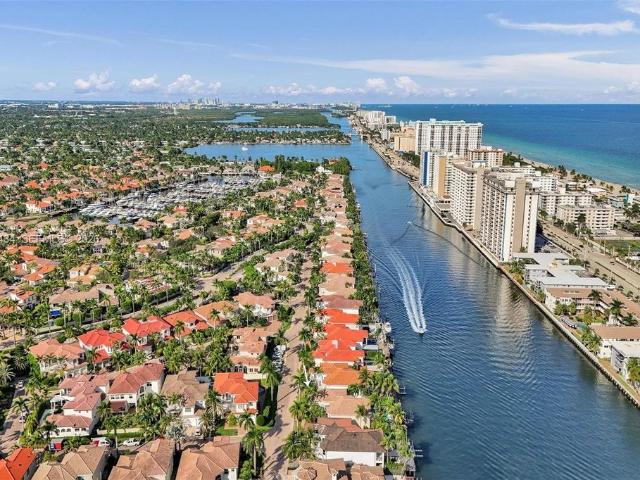 5 bedroom luxury Villa for rent in Hollywood, Florida
