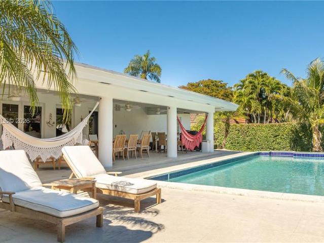 Luxury Villa for rent in Pinecrest, United States