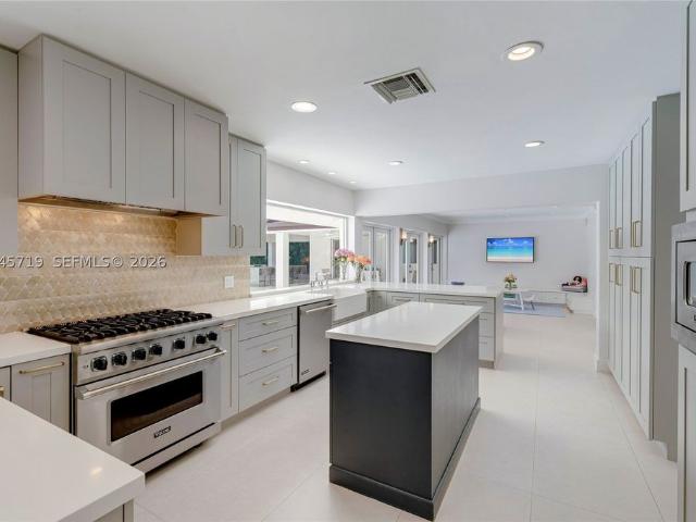 5 bedroom luxury Villa for rent in Pinecrest, Florida