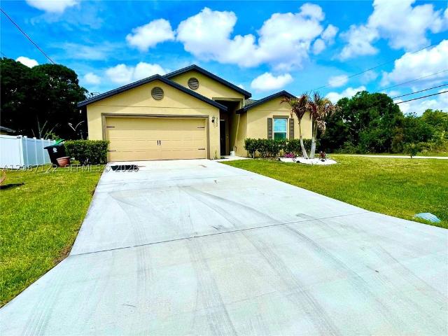 5 bedroom luxury Villa for rent in Saint Lucie, Florida