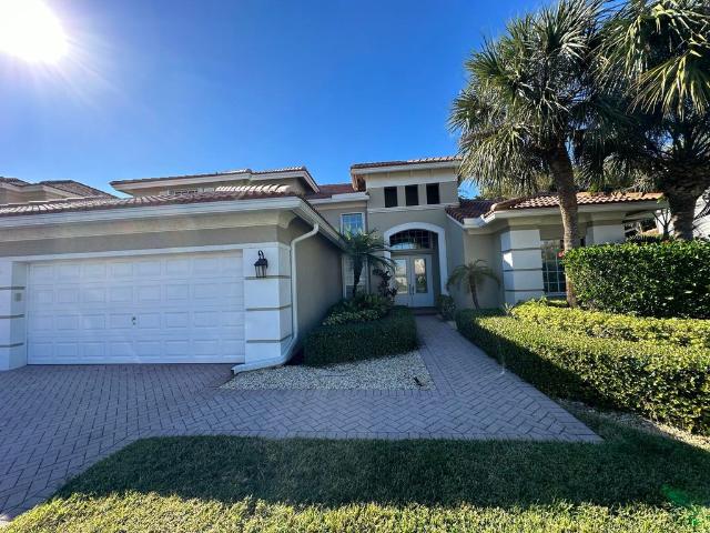 5 bedroom luxury Villa for rent in Wellington, Florida