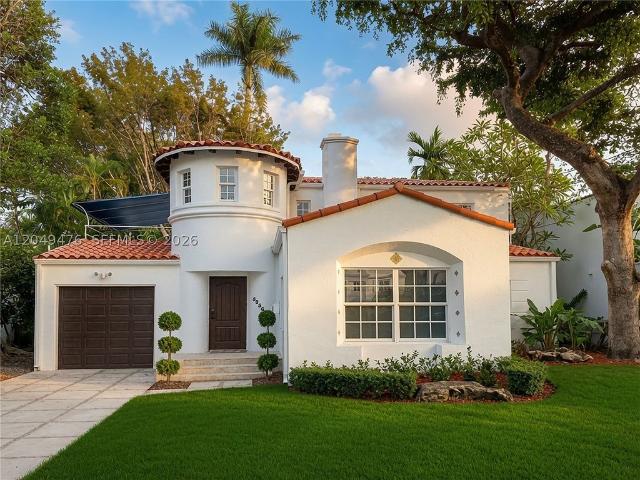 5 bedroom luxury Villa for sale in Miami Beach, Florida