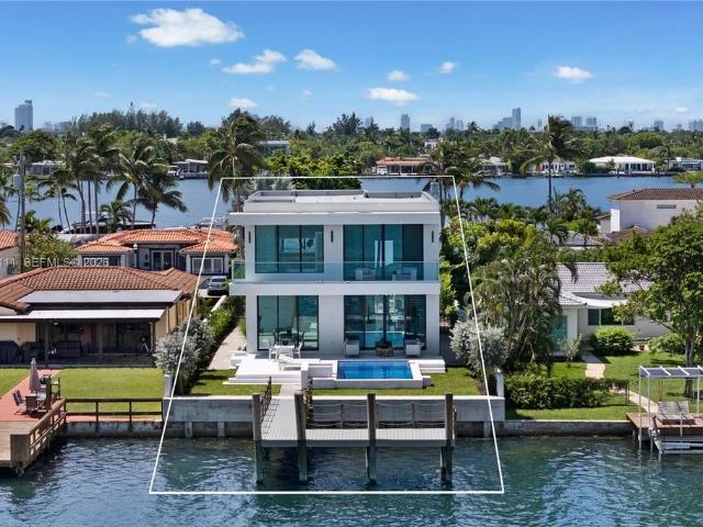 5 bedroom luxury Villa for sale in Miami Beach, Florida