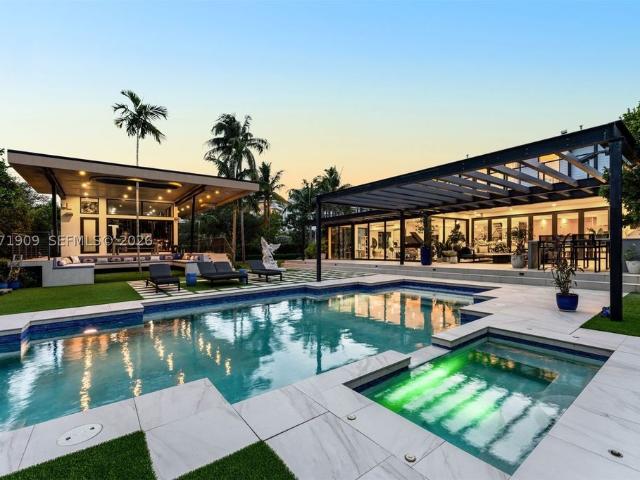 5 bedroom luxury Villa for sale in Miami Beach, United States
