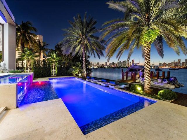 5 bedroom luxury Villa for sale in Miami Beach, United States