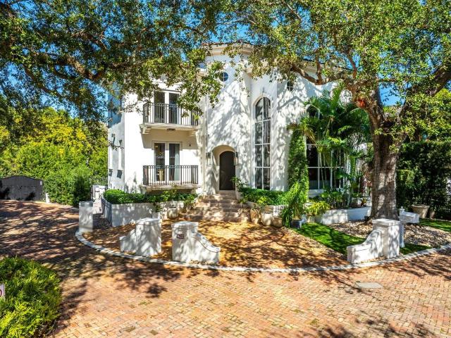 5 bedroom luxury Villa for sale in Miami, Florida