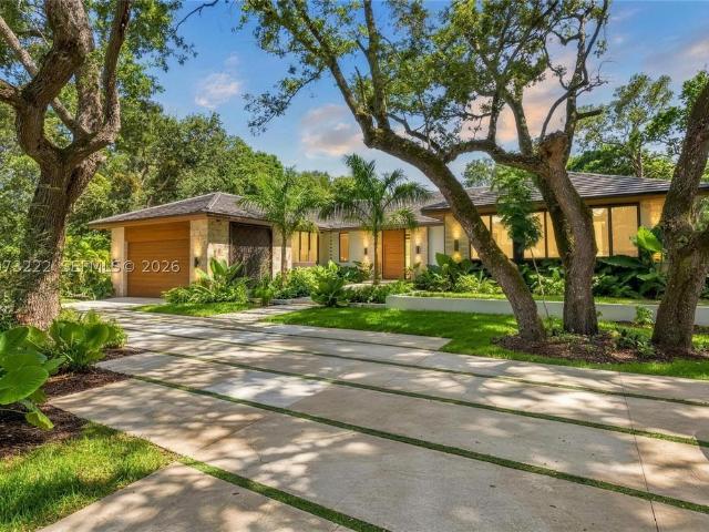 5 bedroom luxury Villa for sale in Miami, Florida
