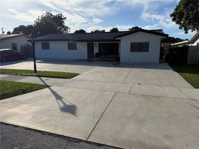 5 bedroom luxury Villa for sale in Miami, Florida