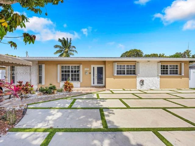 5 bedroom luxury Villa for sale in Miami, Florida