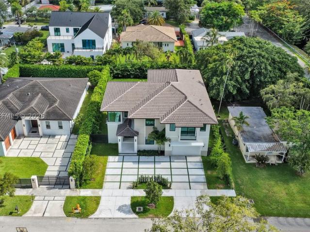 5 bedroom luxury Villa for sale in Miami, Florida