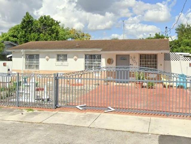 5 bedroom luxury Villa for sale in Miami Heights Trailer Park, Florida