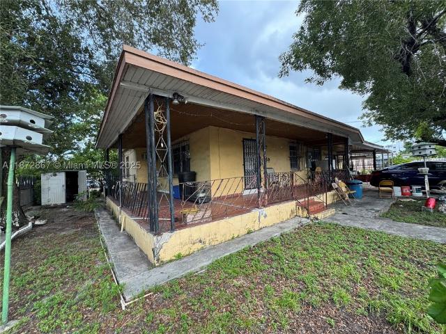 5 bedroom luxury Villa for sale in Miami Heights Trailer Park, Florida