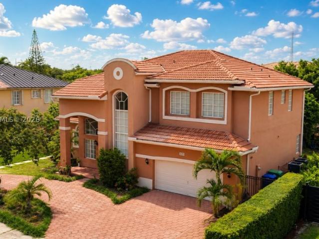 5 bedroom luxury Villa for sale in Miami Lakes, Florida