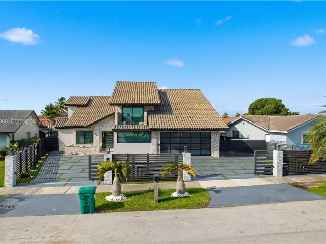 5 bedroom luxury Villa for sale in Miami Terrace Mobile Home, Florida