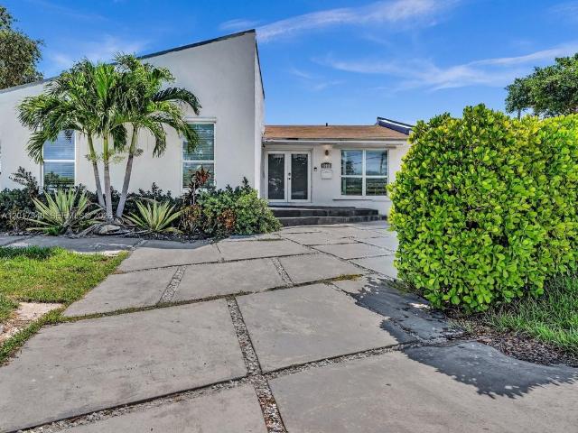 5 bedroom luxury Villa for sale in North Miami, Florida