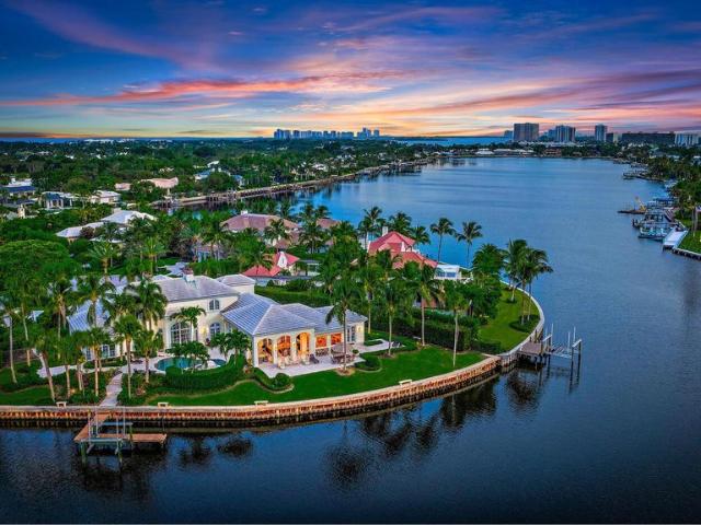 5 bedroom luxury Villa for sale in North Palm Beach, Florida