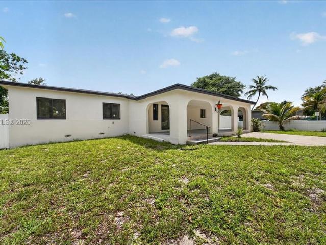 5 bedroom luxury Villa for sale in Opa locka North historical, United States