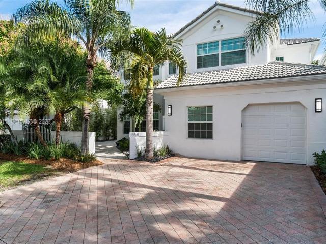 5 bedroom luxury Villa for sale in Aventura, Florida